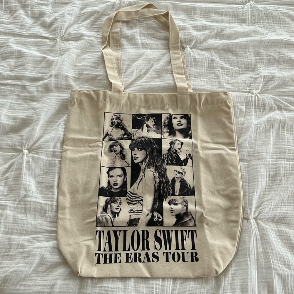 Official Limited Edition Merch - Taylor Swift: The Er… - Gem